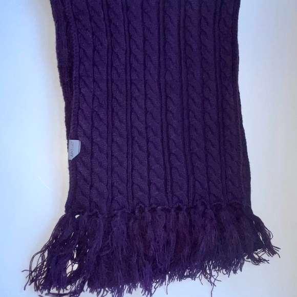 Spyder | Accessories | Spyder Purple Cableknit Scarf With Fringe Like ...